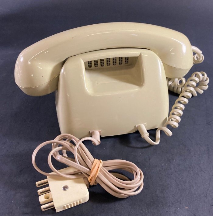 Australian Post Office - Telephone No. 809