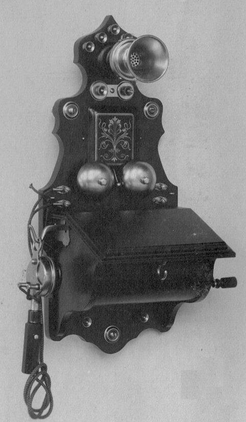 BELL TELEPHONE MANUFACTURING Co. (BTMC) - Telephone No. 2024