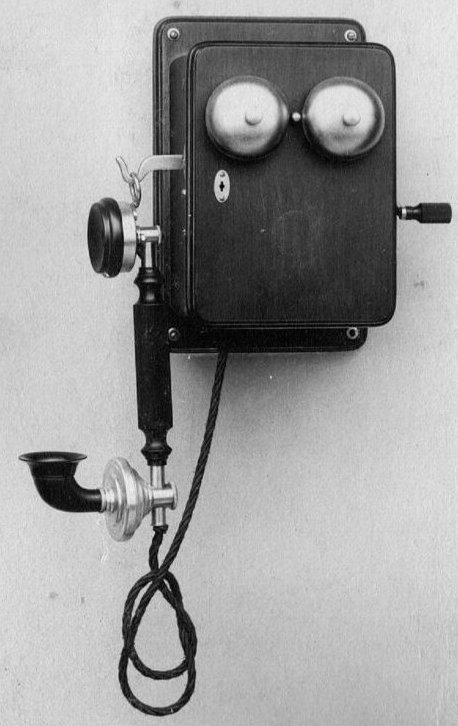 BELL TELEPHONE MANUFACTURING Co. (BTMC) - Telephone No. 2046