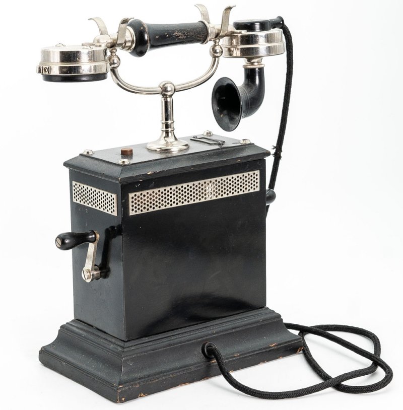 L. M. ERICSSON AB 112