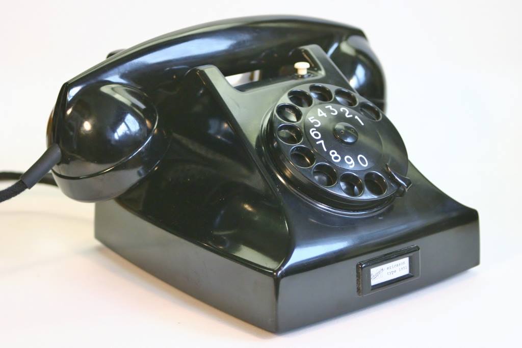 CONVERTING OLD GPO/BT PHONES TO UK PLUG & SOCKET