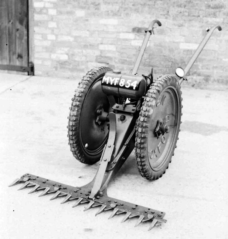 GPO - MECHANICAL AIDS - Scythes, P.E.D. (Allen) - 1955