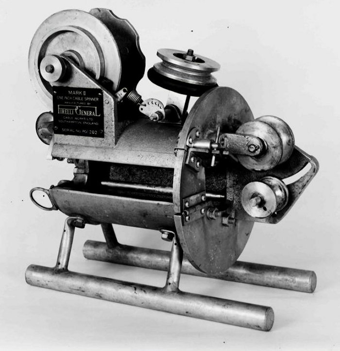 GPO - OVERHEAD CONSTRUCTION - AERIAL CABLE - CANTENARY WIRE