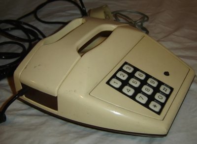 TELART - TELEPHONES