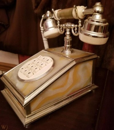 TELART - TELEPHONES