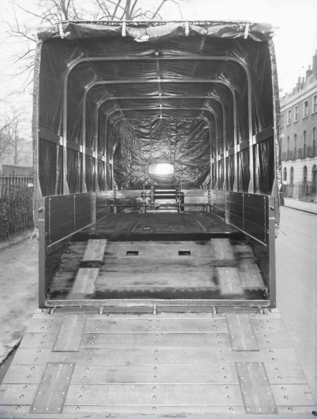 Karrier - Gamecock CK3 - 3 ton GPO Covered Wagon - 1939