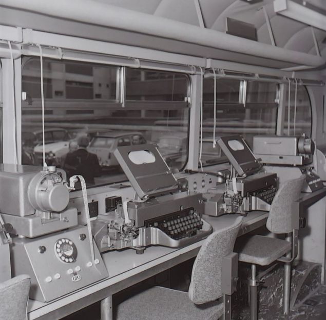 Commer - Avenger 3 - GPO Mobile Telegraph Office - 1956